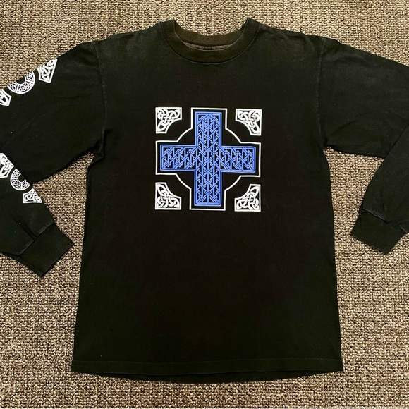 Anvil | Shirts | Vintage 9s Fashion Victim Celtic Trinity Knot ...